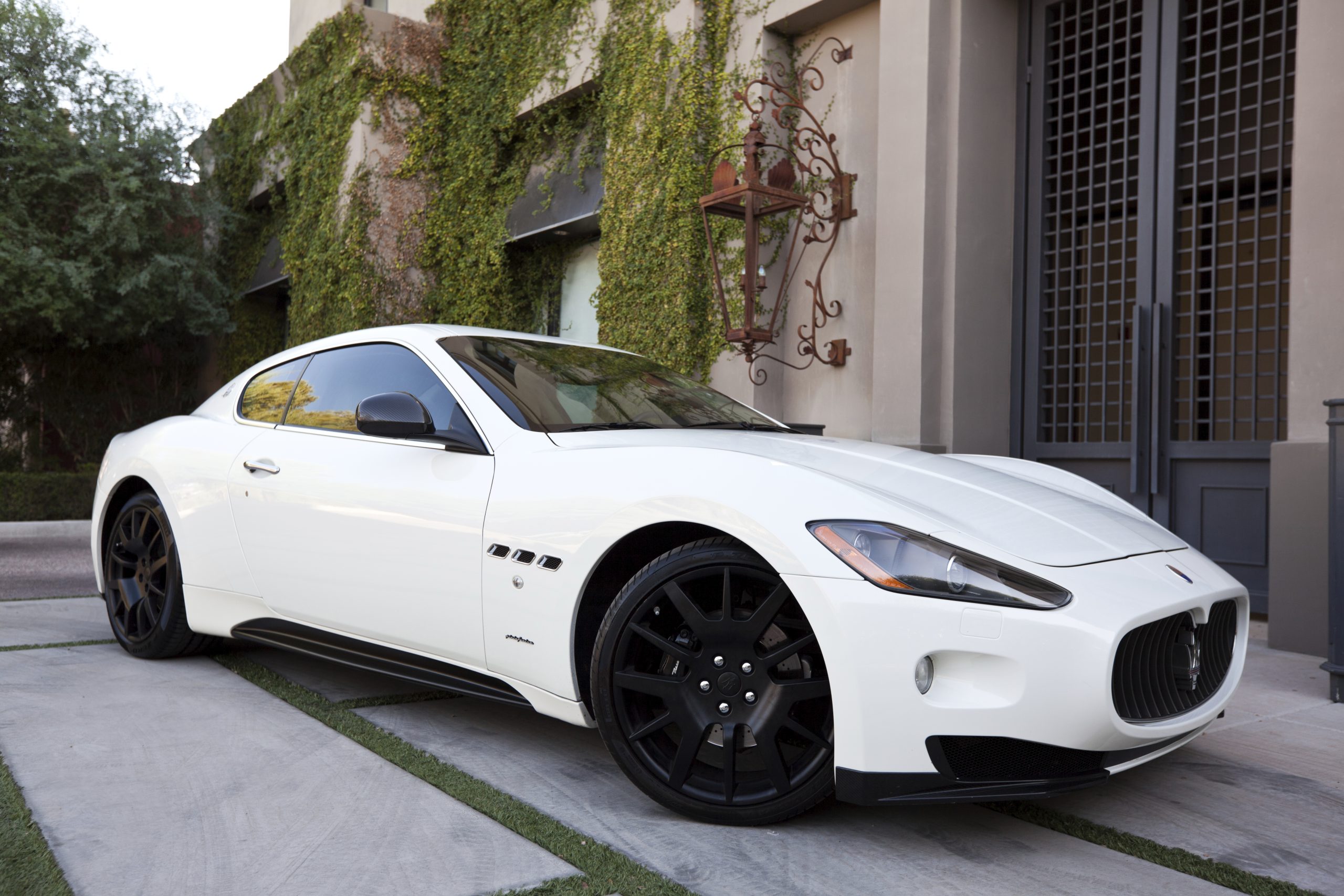 Finaxy Group | Assurance Véhicule de prestige - Finaxy Group